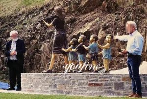 Bronze Custom Statue of Yourself - YouFine Bronze Sculpture