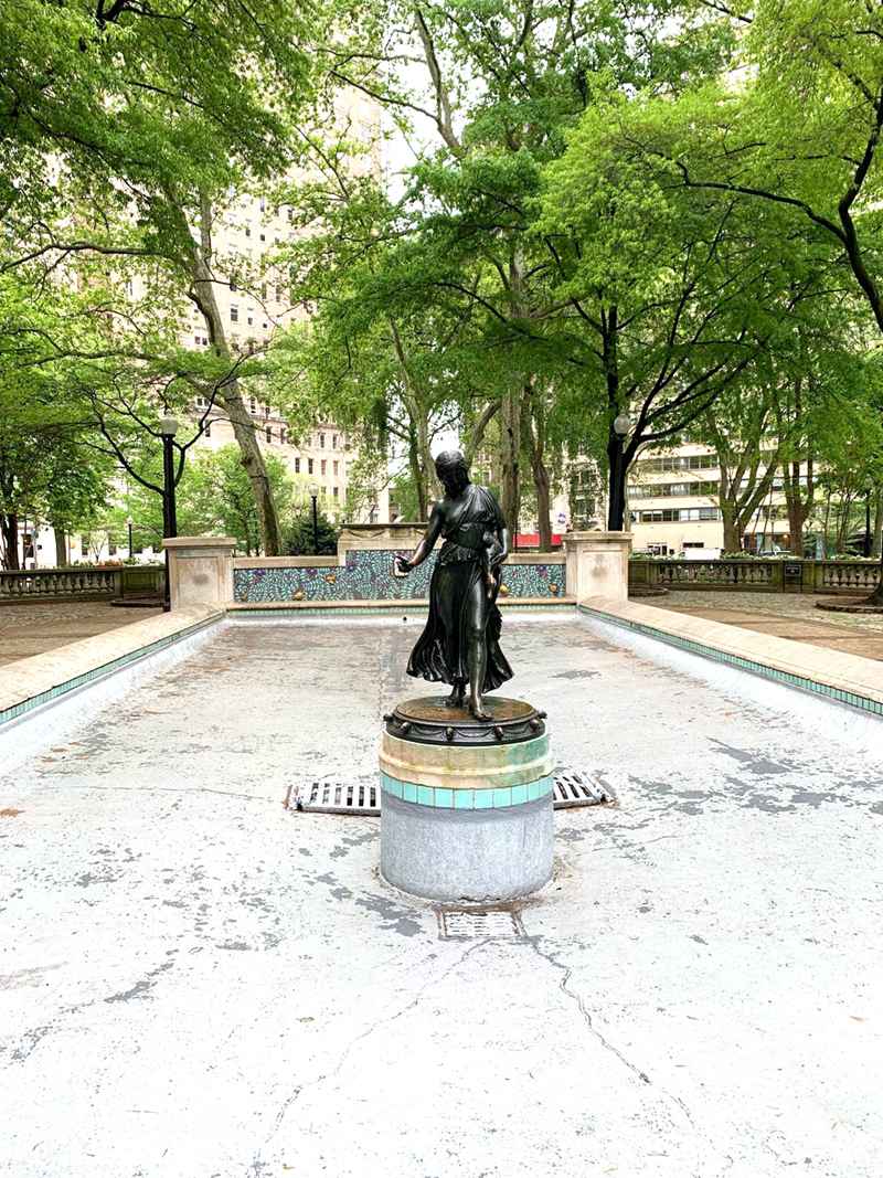 Bronze Duck Girl Statue - YouFine Bronze Sculpture