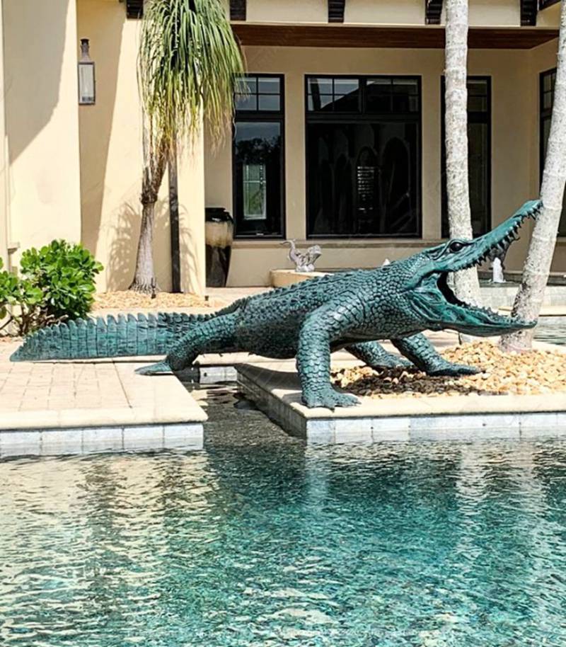 Bronze Alligator Water Fountain - YouFine