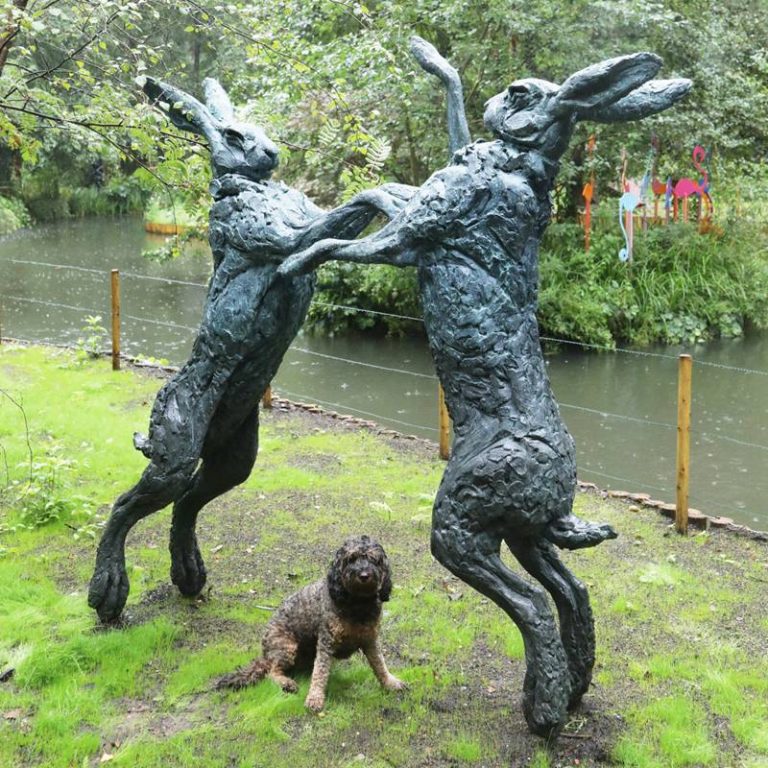 Large Bronze Boxing Hares Garden Ornament - YouFine Bronze Sculpture